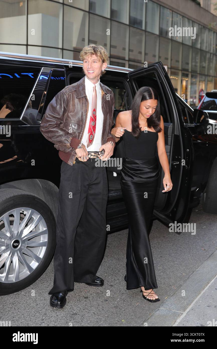 NEW YORK, NEW YORK – SEPTEMBER 12: Casie Baker and Machine Gun Kelly ...
