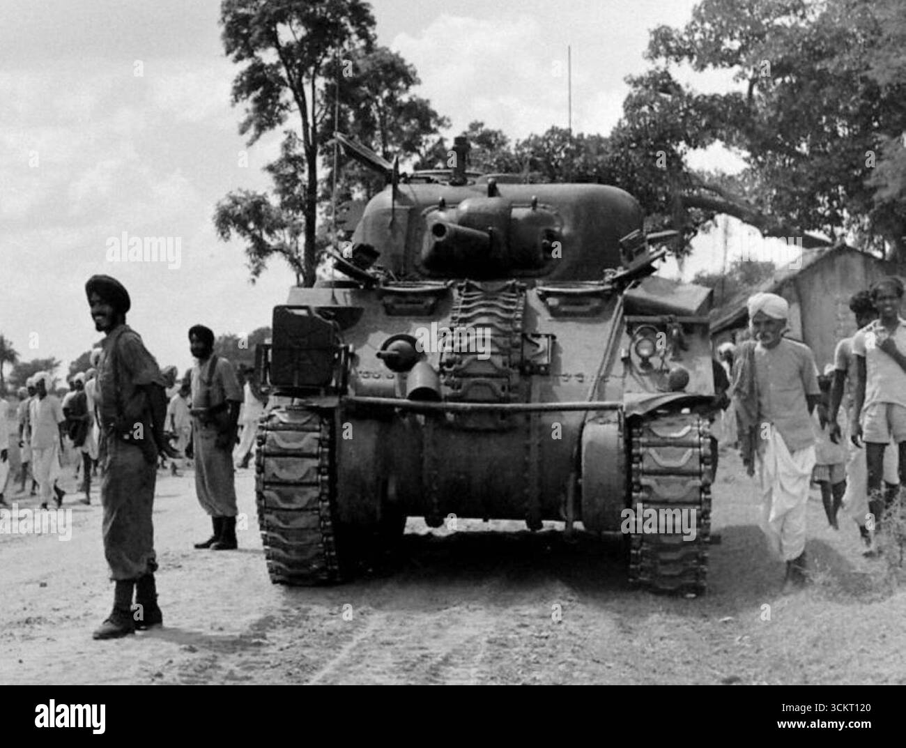Armytanks hi-res stock photography and images - Alamy