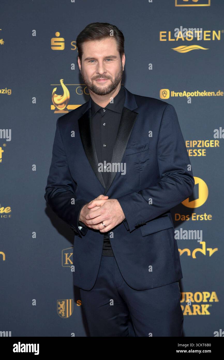 abb Maurice Gajda zu Gast auf dem roten Teppich bei der Verleihung der Goldenen Henne 2025 in ...