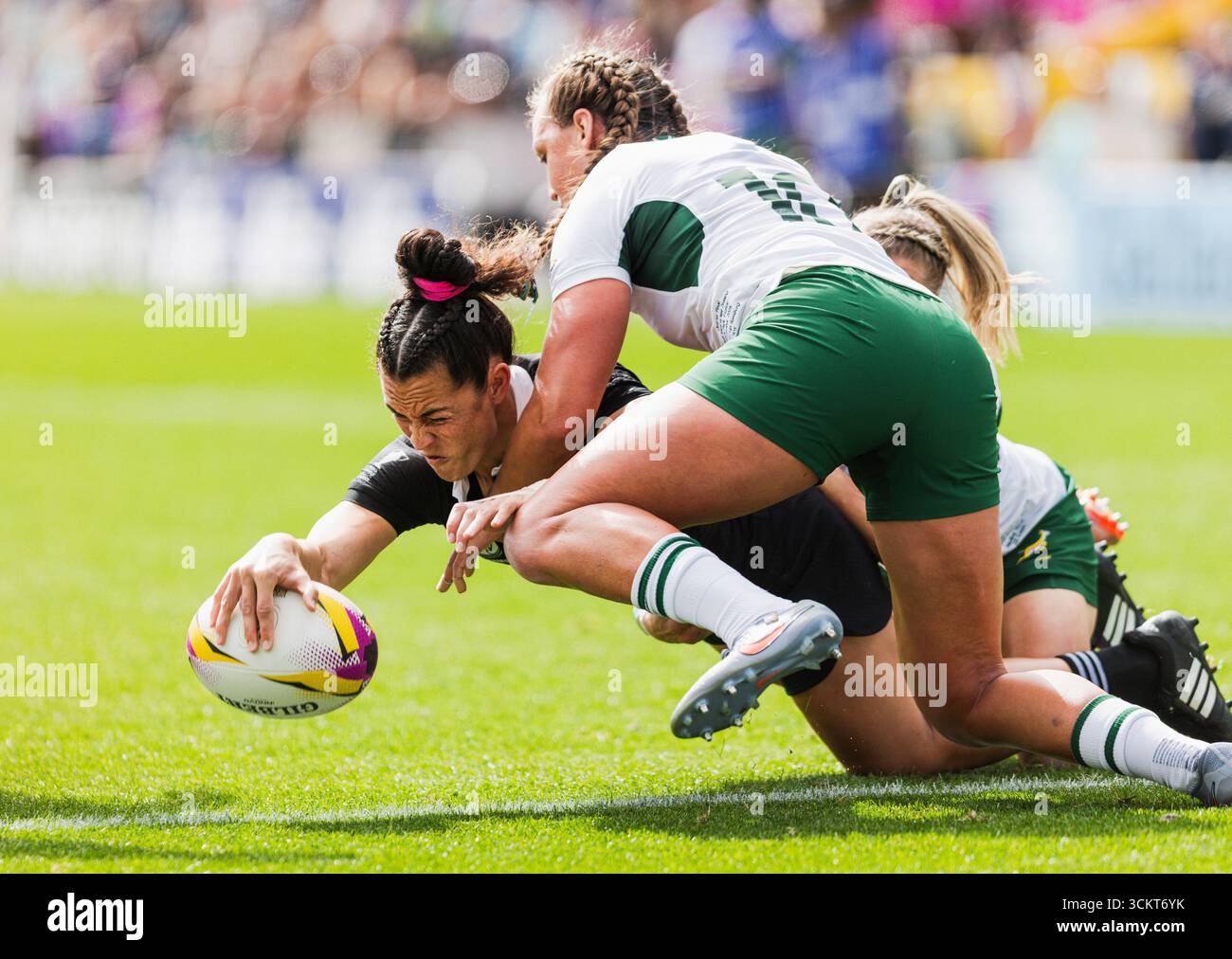 New Zealand's Theresa Setefano Scores try New Zealand Women v South ...