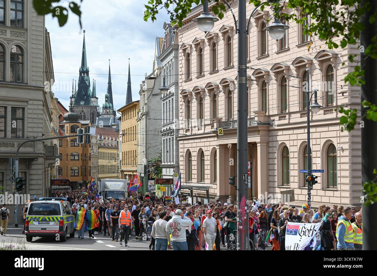 13 September 2025, Saxony-Anhalt, Halle (Saale): The Christopher Street ...
