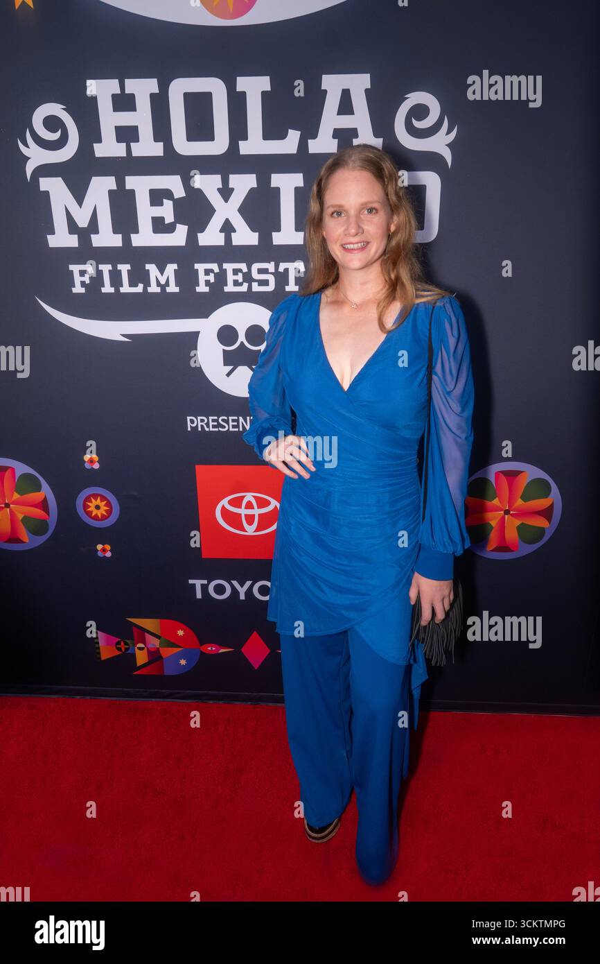 In the picture Luciana di Laura actress of the film "Mistura" Hola ...