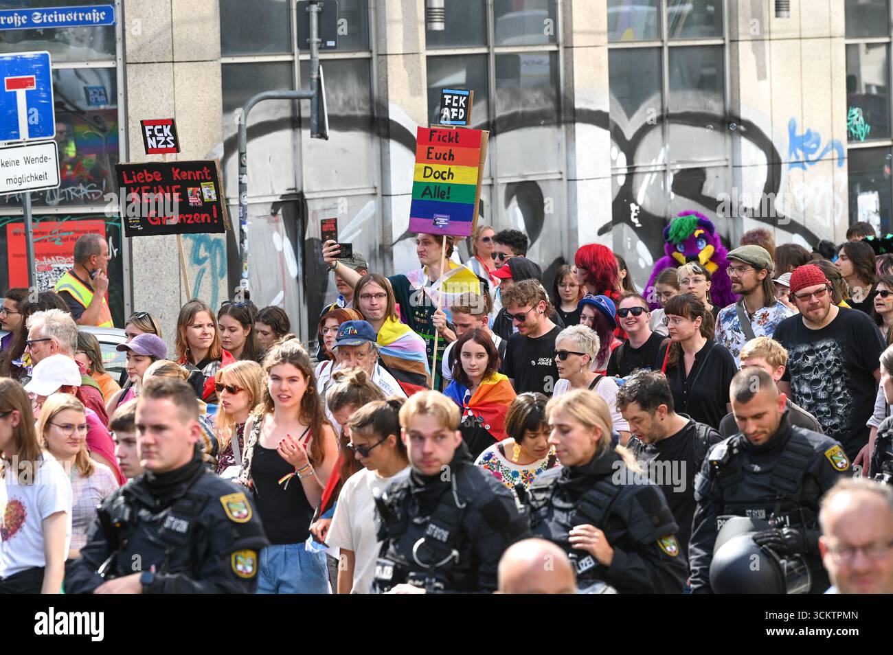 13 September 2025, Saxony-Anhalt, Halle (Saale): The Christopher Street ...