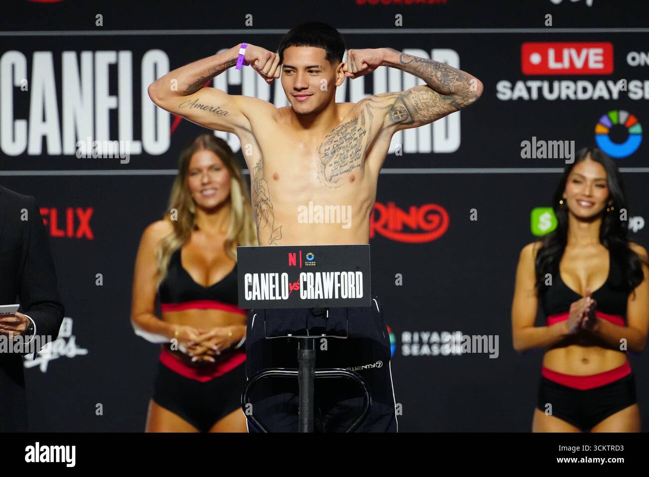 LAS VEGAS, NV - SEPT 12: Travis Kent Crawford steps on the scale at T ...