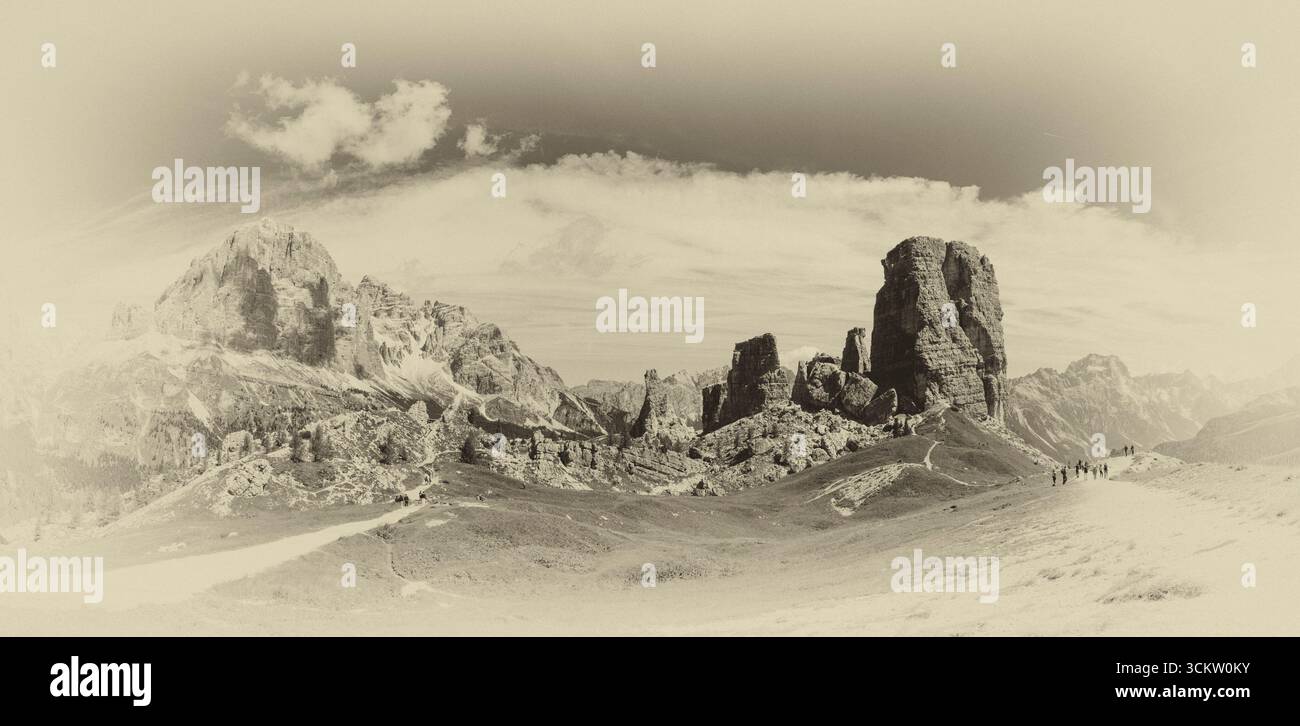 Black & white image of the Five Towers of Cinque Torri in the Tofana ...
