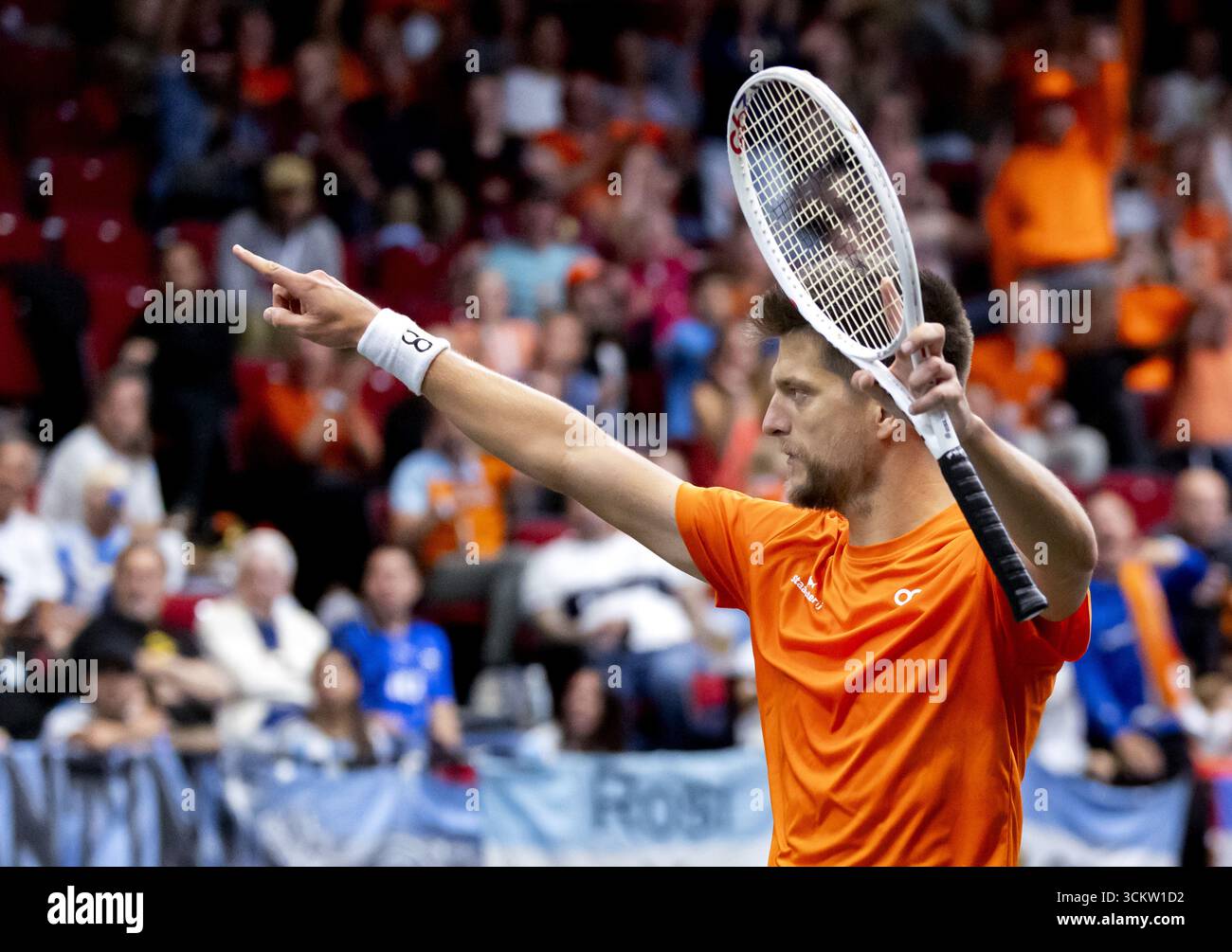 GRONINGEN - Sander Arends during the doubles match with Botic van de ...