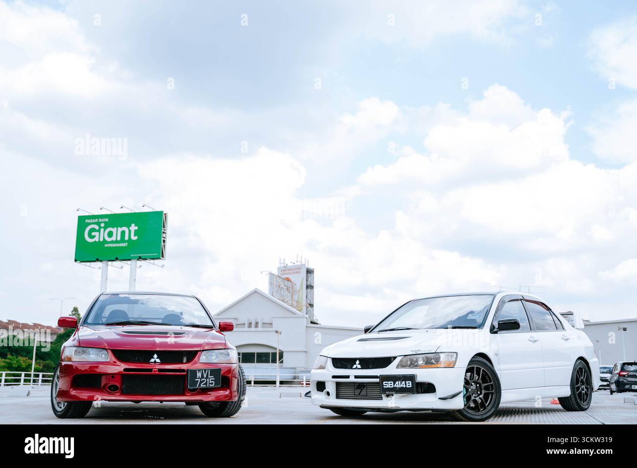 Mitsubishi evo9 hi-res stock photography and images - Alamy