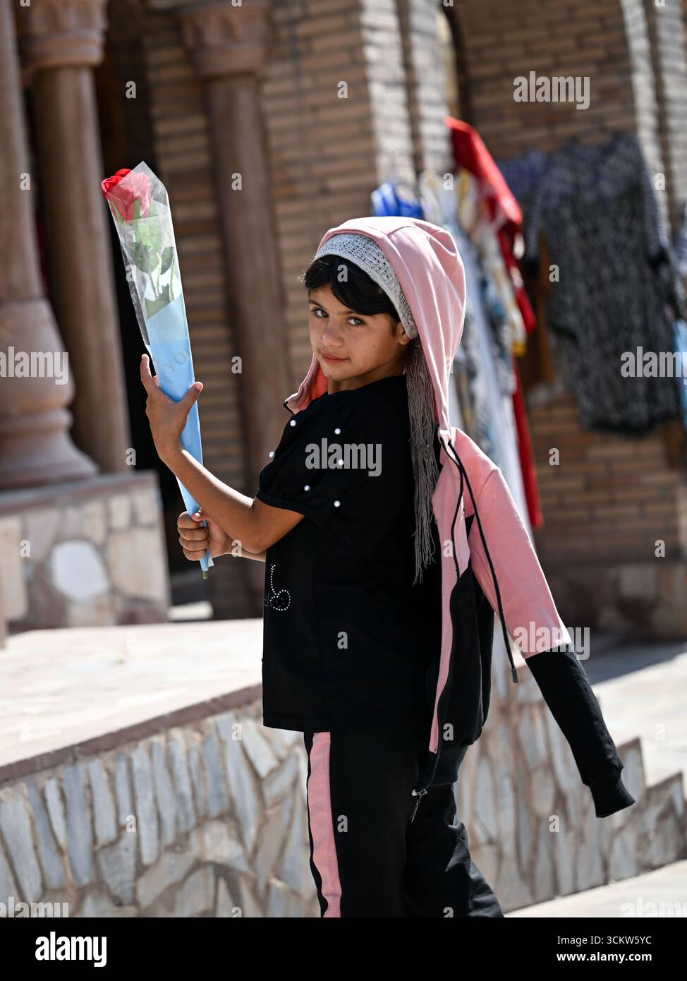 (250913) -- DUSHANBE, Sept. 13, 2025 (Xinhua) -- A girl walks in the ...