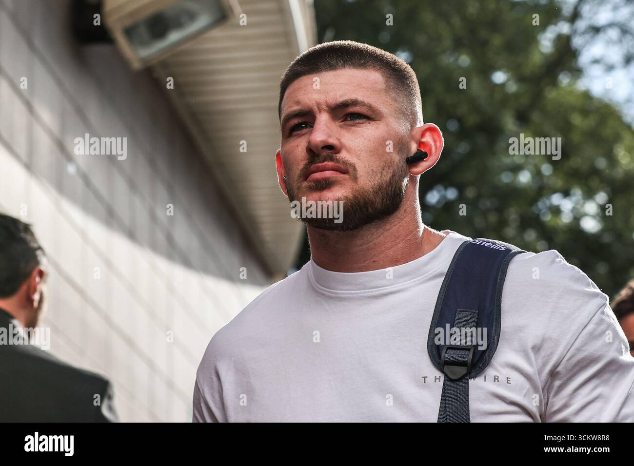 Danny Walker of Warrington Wolves arrives during the Betfred Super ...