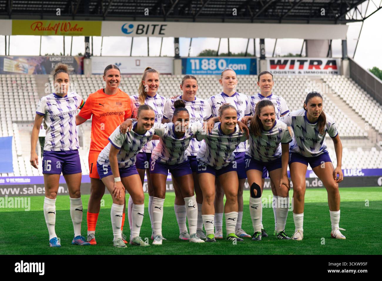 Essen, Germany 13th September 2025: SGS Essen team photo before the ...