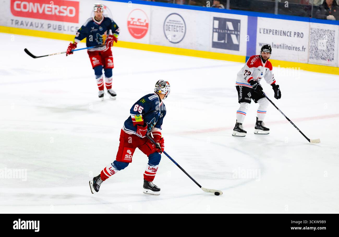 Juho Rautanen (65 Grenoble) in action during Synerglace Magnus Ligue ...