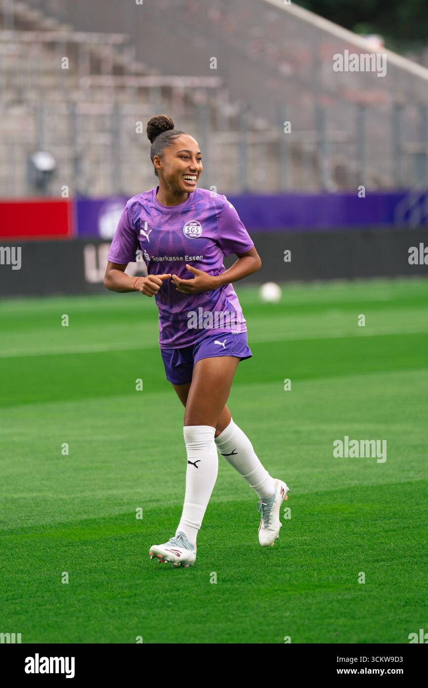 Essen, Germany 13th September 2025: Vanessa Fürst (SGS Essen, 8) during ...