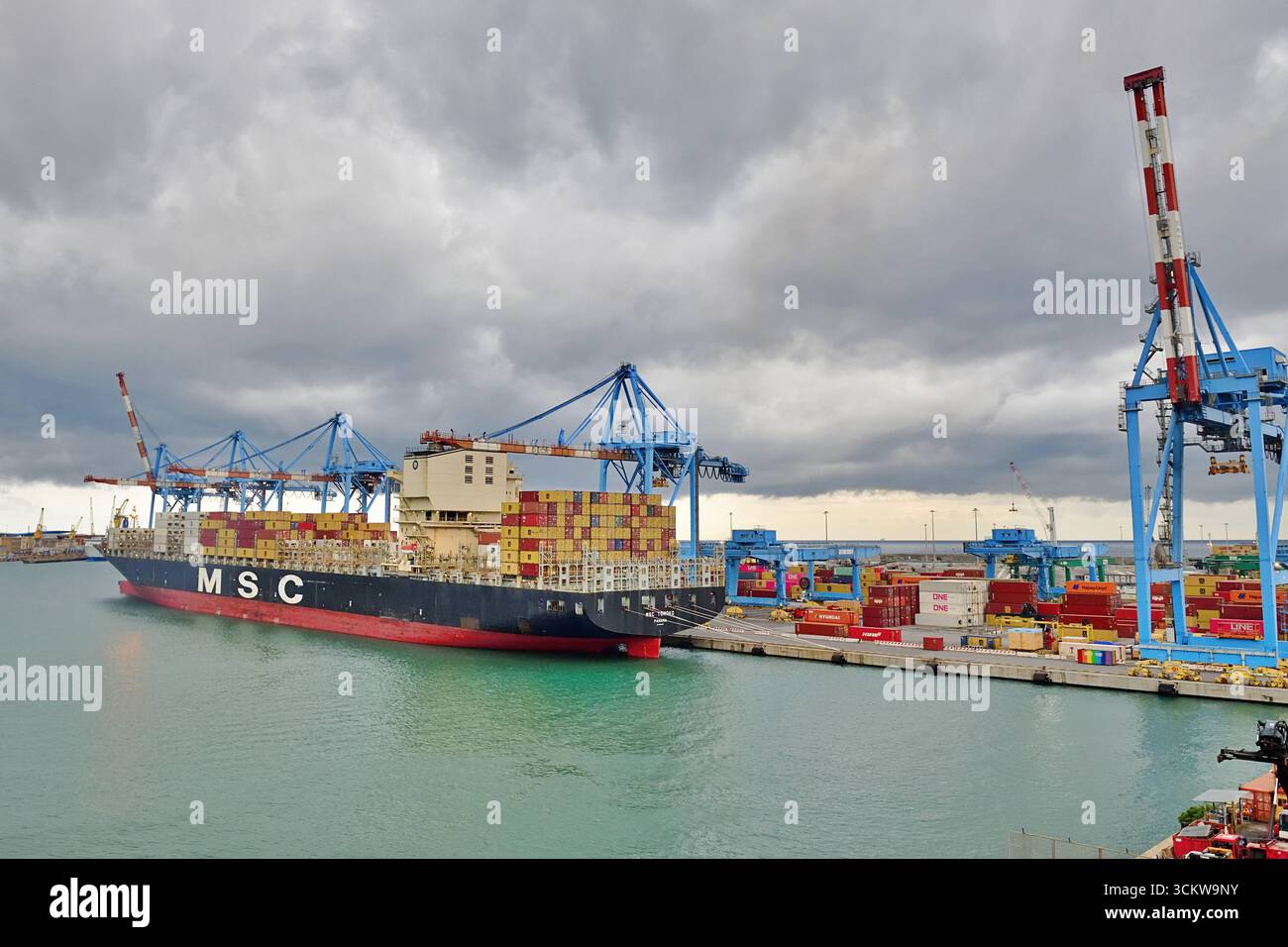Tomoko hi-res stock photography and images - Alamy