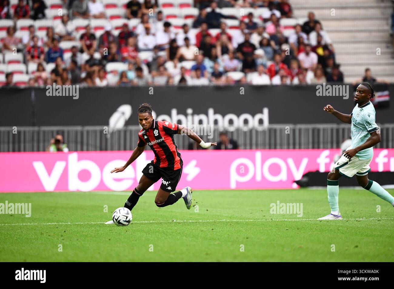 06 Hicham BOUDAOUI (ogcn) during the Ligue 1 McDonald's match between ...