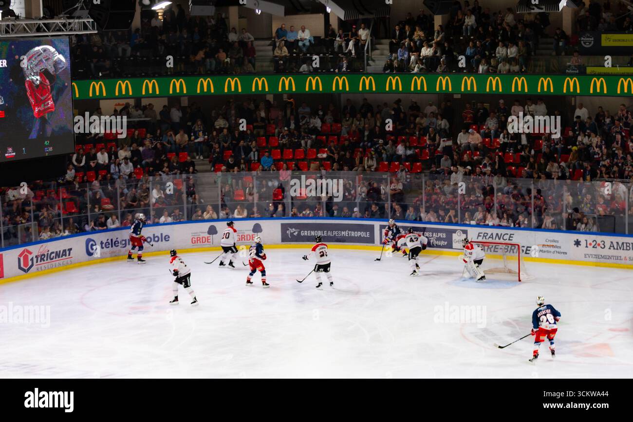 Grenoble Team in action during Synerglace Magnus Ligue game between ...