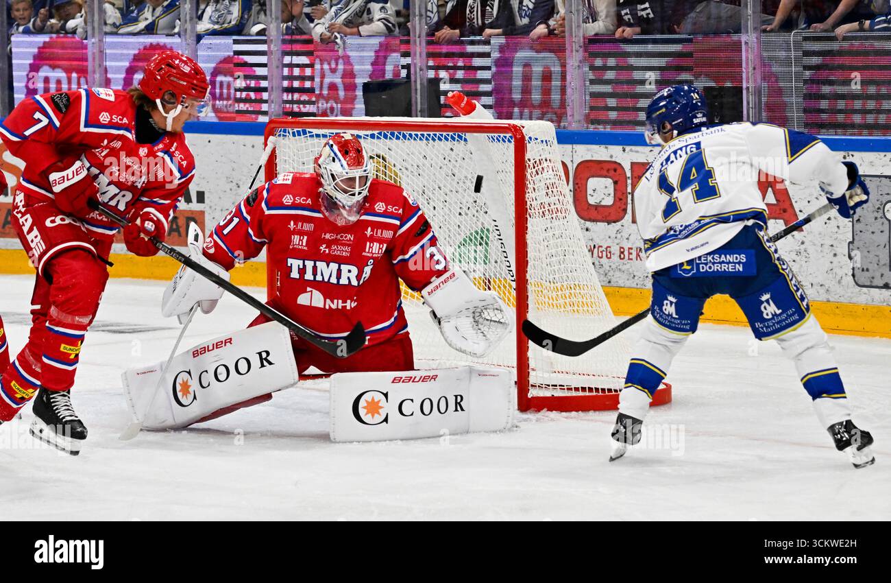 LEKSAND, SWEDEN 20250913Leksand's Oskar Lang, left, celebrates his goal ...