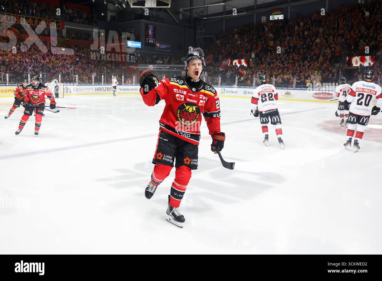 LULEÅ, SWEDEN 20250913Luleås Filip Eriksson #25 scores 1-0 during Saturday's ice hockey match in ...