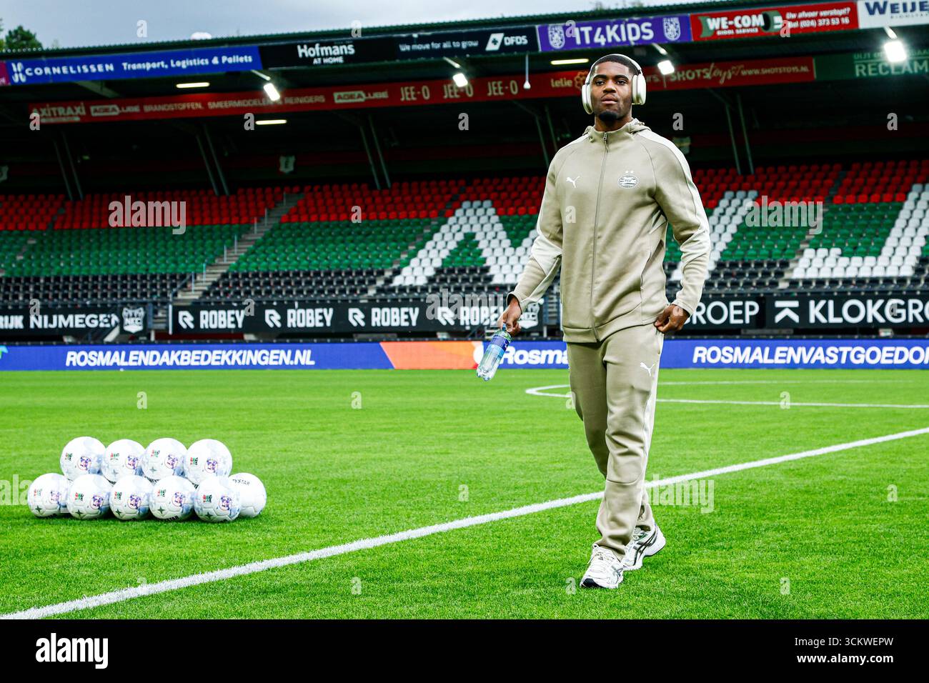 NIJMEGEN, NETHERLANDS - SEPTEMBER 13: Myron Boadu of PSV looks on prior ...