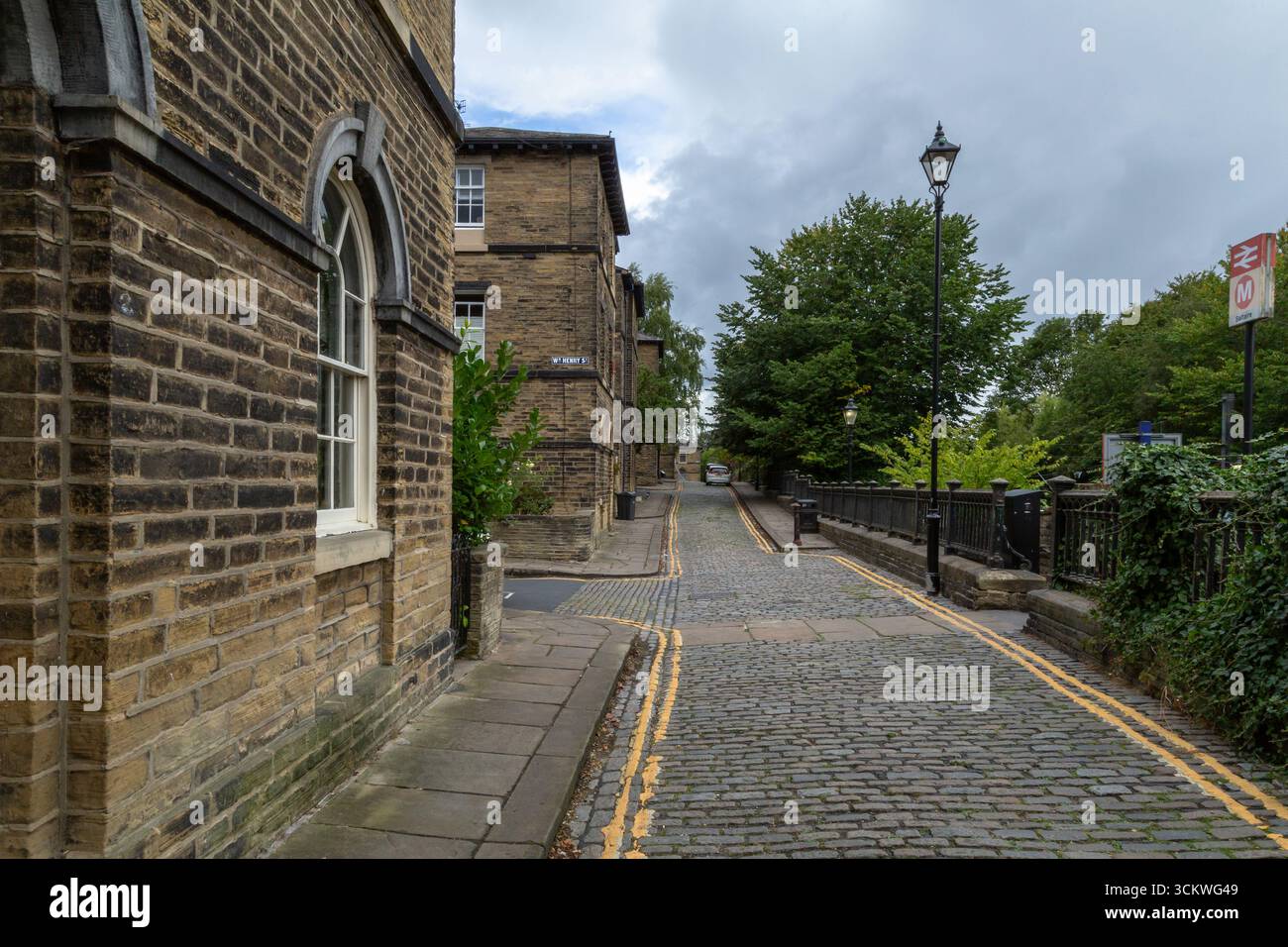Salts Mill workers Victorian houses in Albert Terrace, Saltaire. This ...