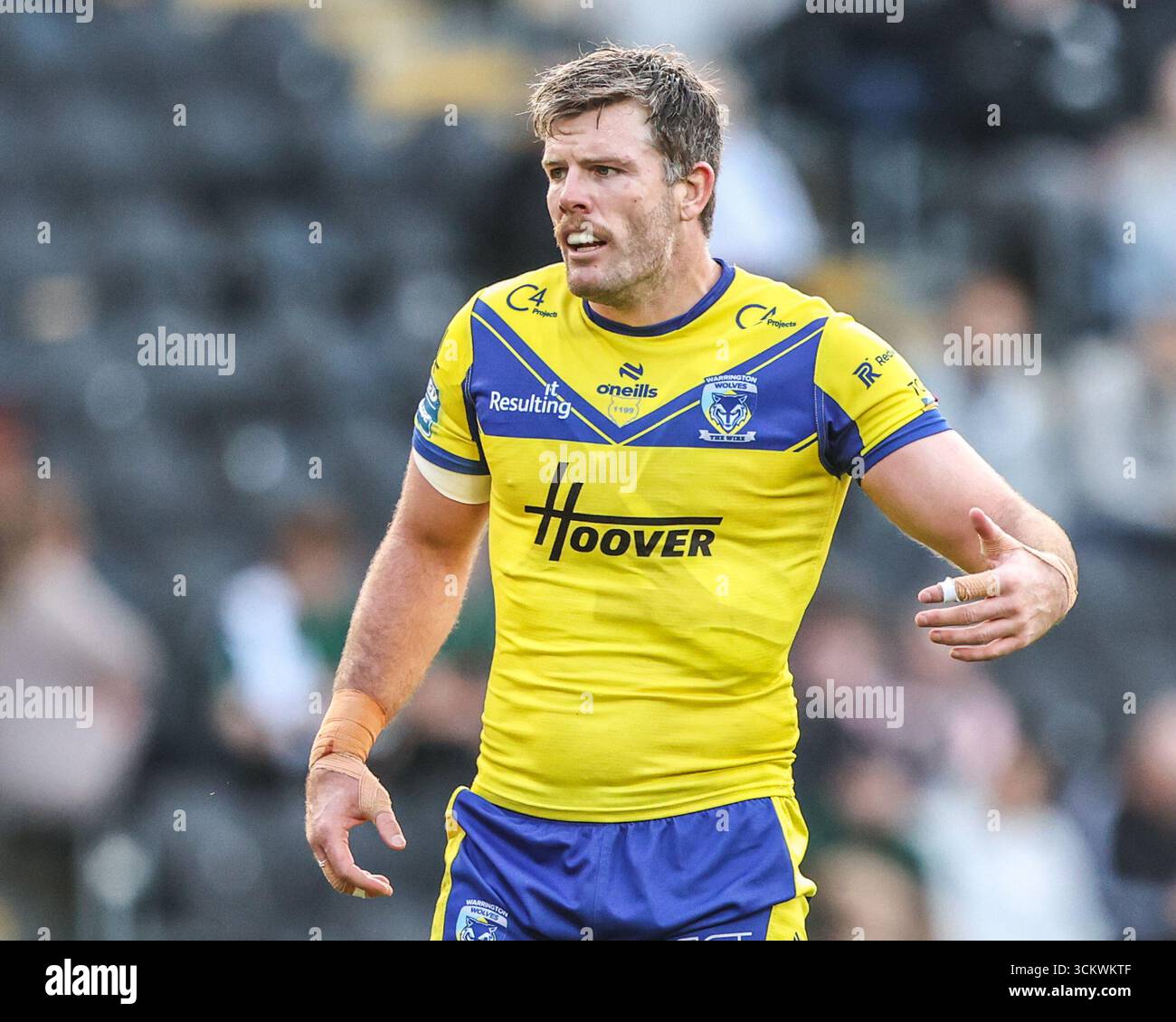 Luke Yates of Warrington Wolves during the Betfred Super League Round ...