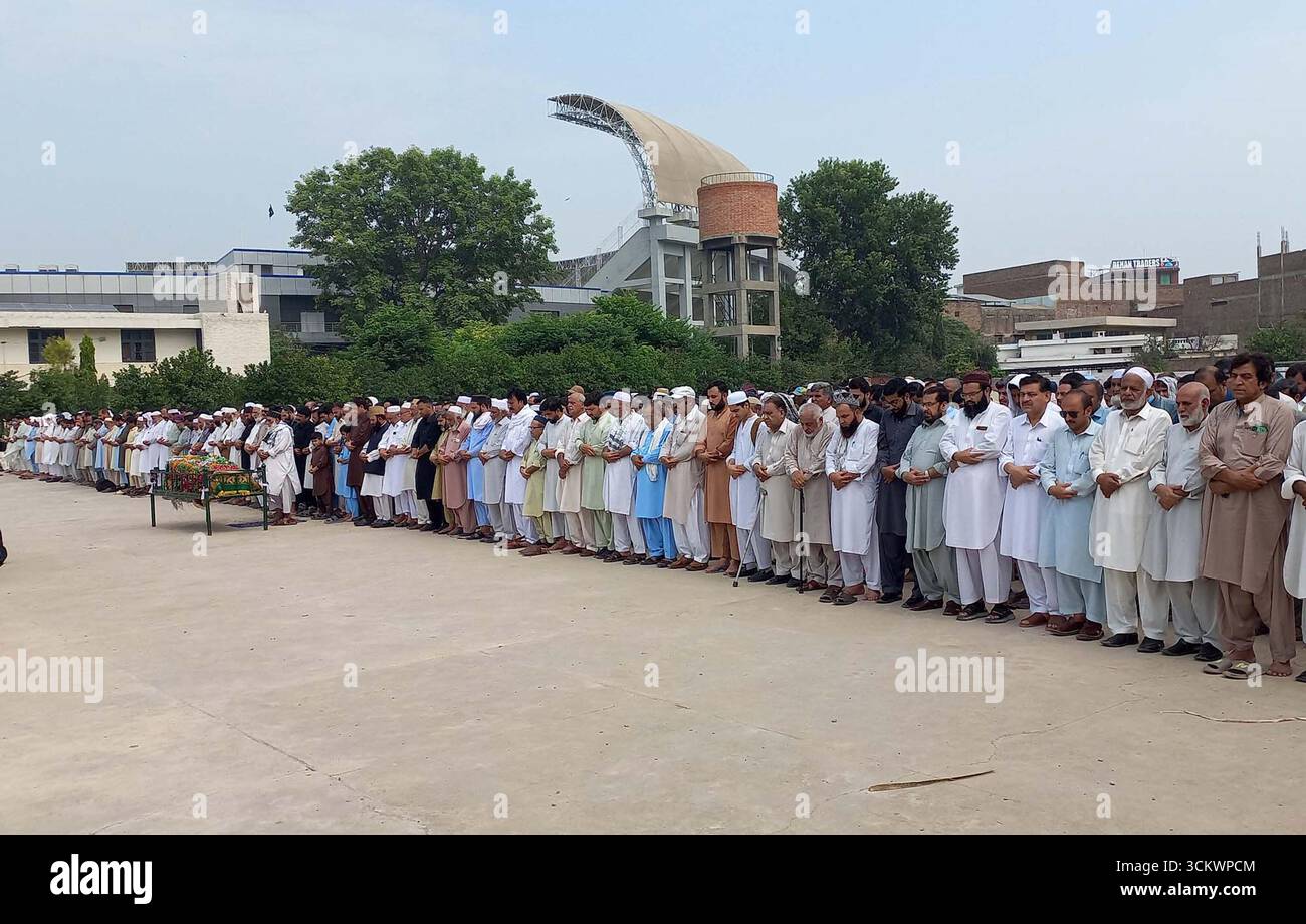PESHAWAR, PAKISTAN, SEP 13: A large number of people attend funeral ...