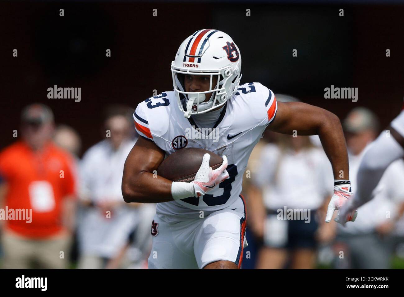 Auburn running back Jeremiah Cobb carries the ball against South ...