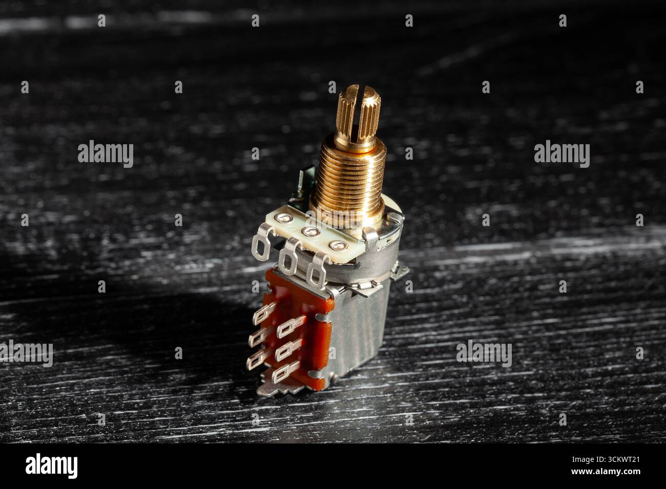 Small potentiometer hi-res stock photography and images - Alamy