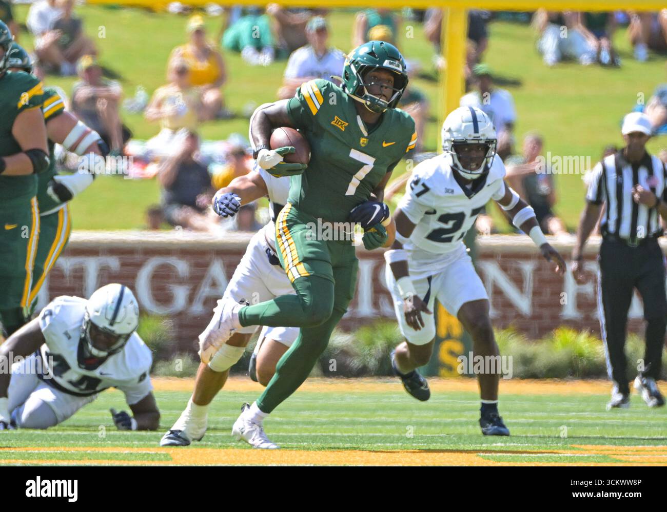 September 13, 2025 Baylor Bears running back Bryson Washington (7) runs ...