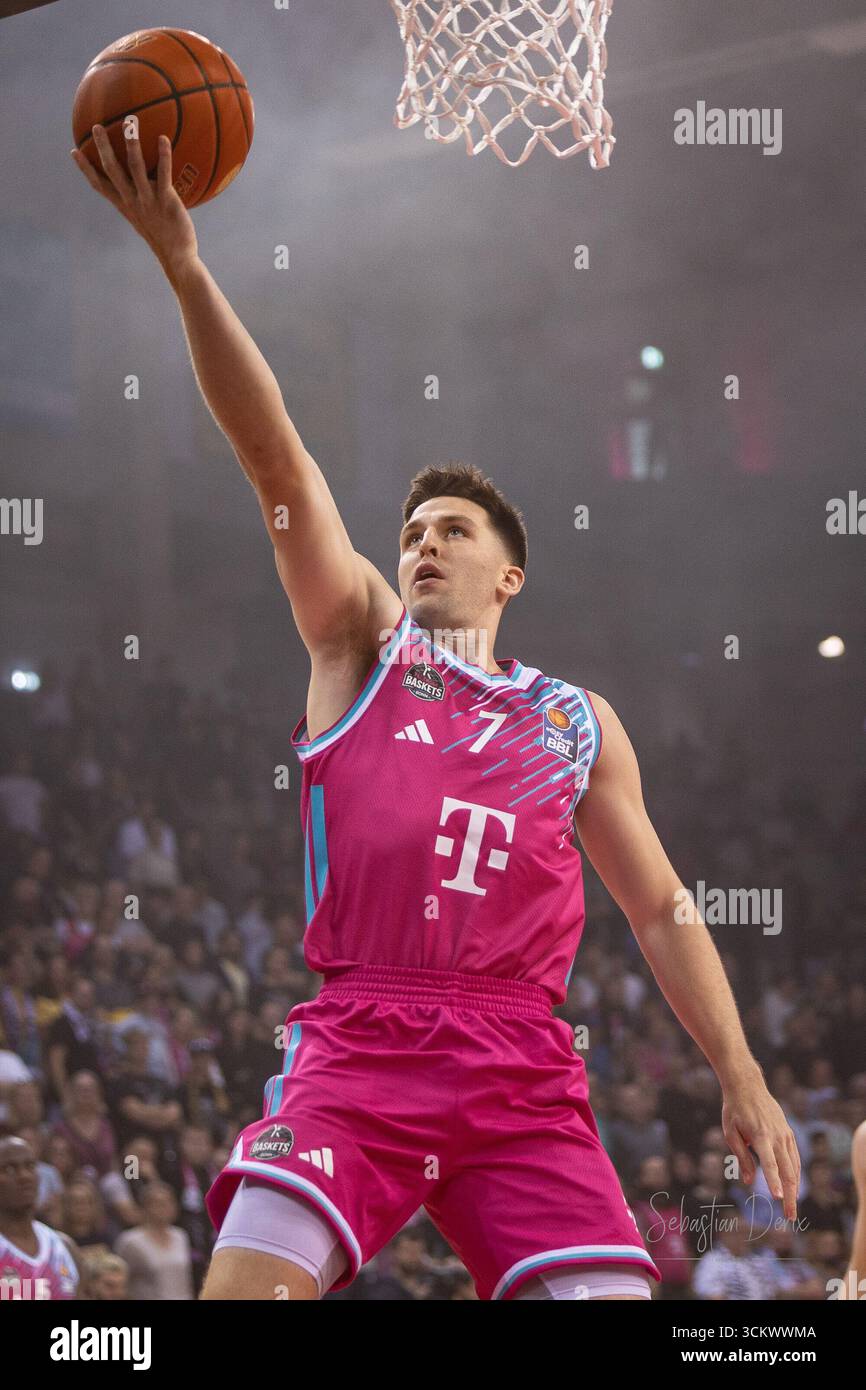 Grayson Murphy (Telekom Baskets Bonn #7) punktet -- Testspiel, Telekom ...