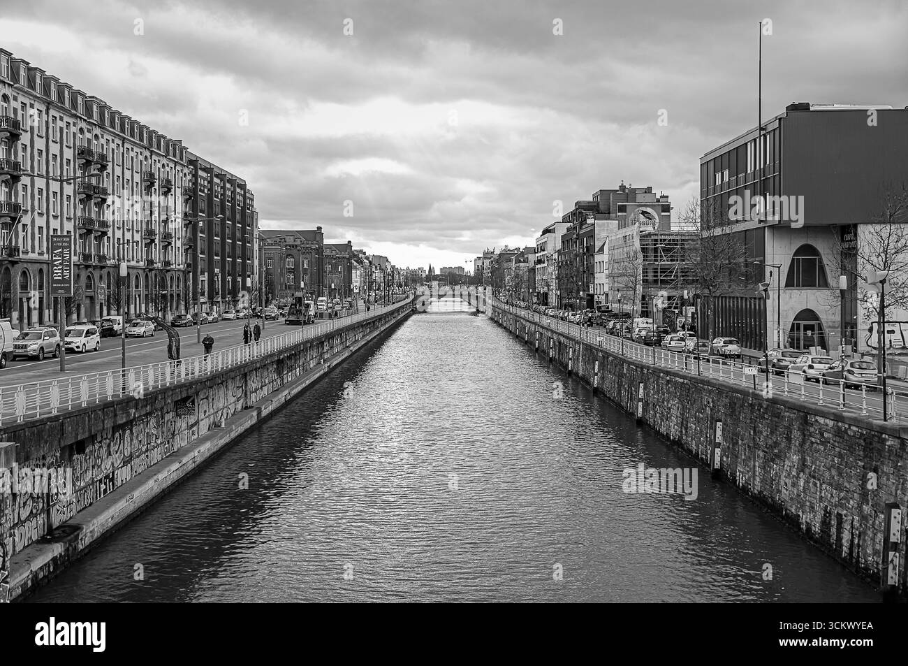 River divides Black and White Stock Photos & Images - Alamy