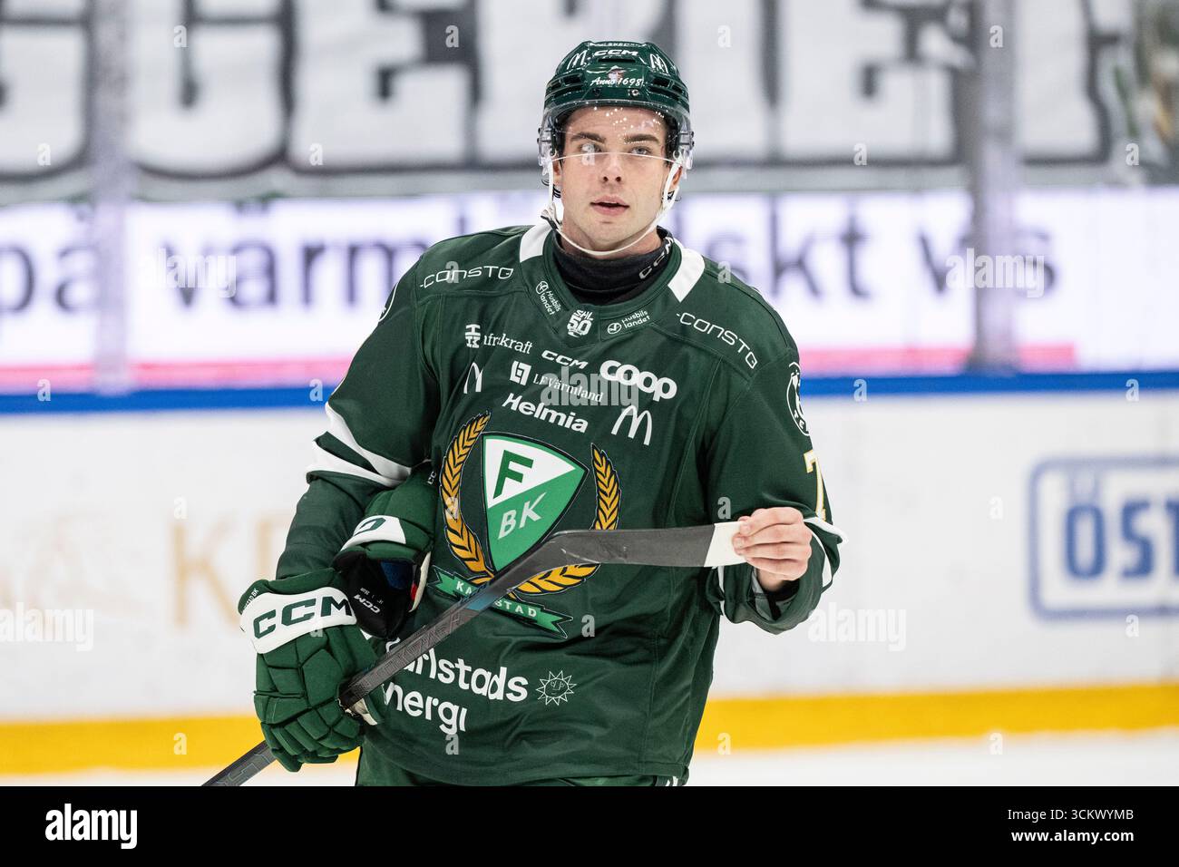 KARLSTAD, SVERIGE 20250913Färjestads Viktor Lodin under lördagens ishockeymatch i ...