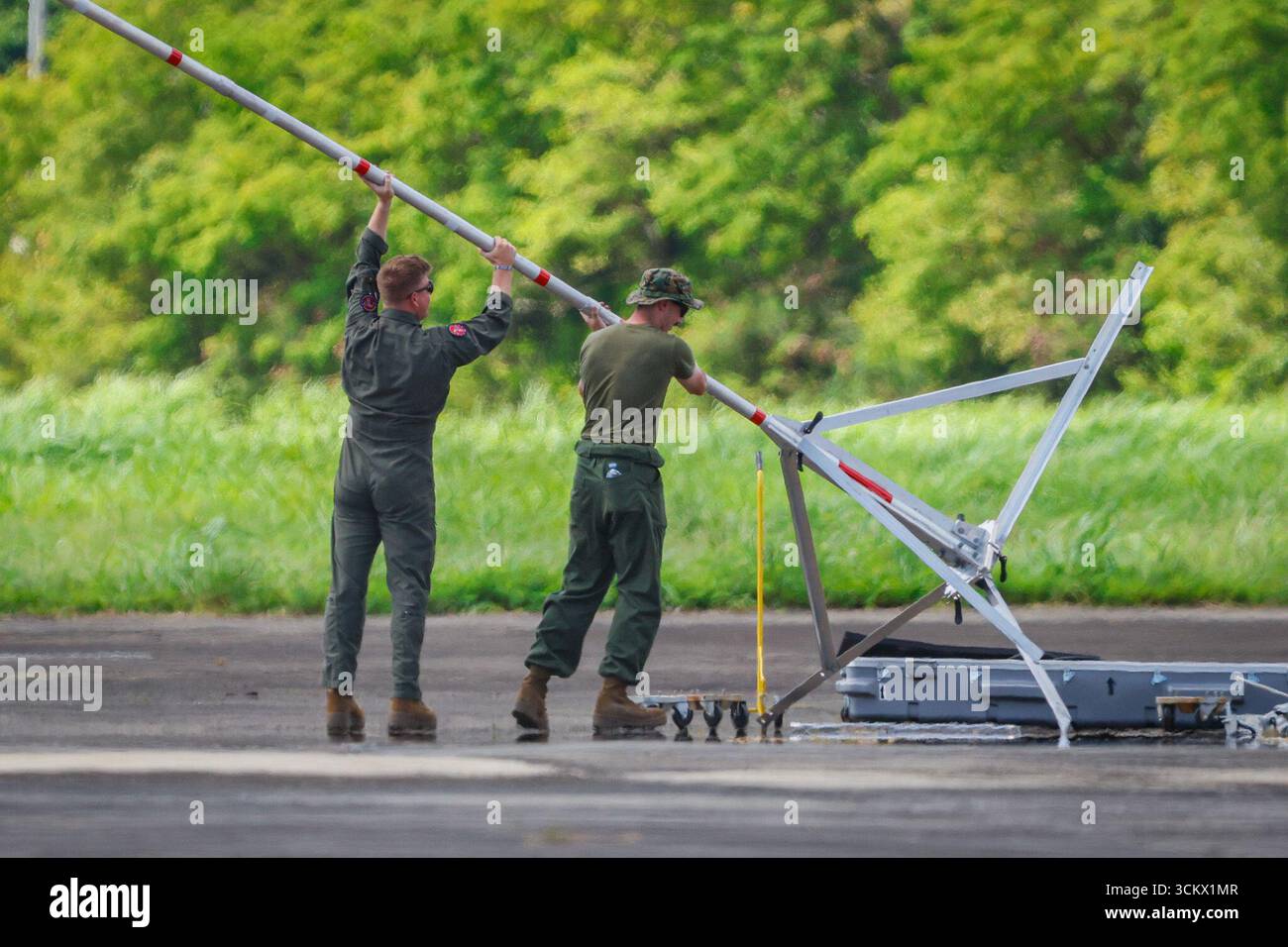 13 September 2025, Puerto Rico, Ceiba: US Marines install equipment on ...