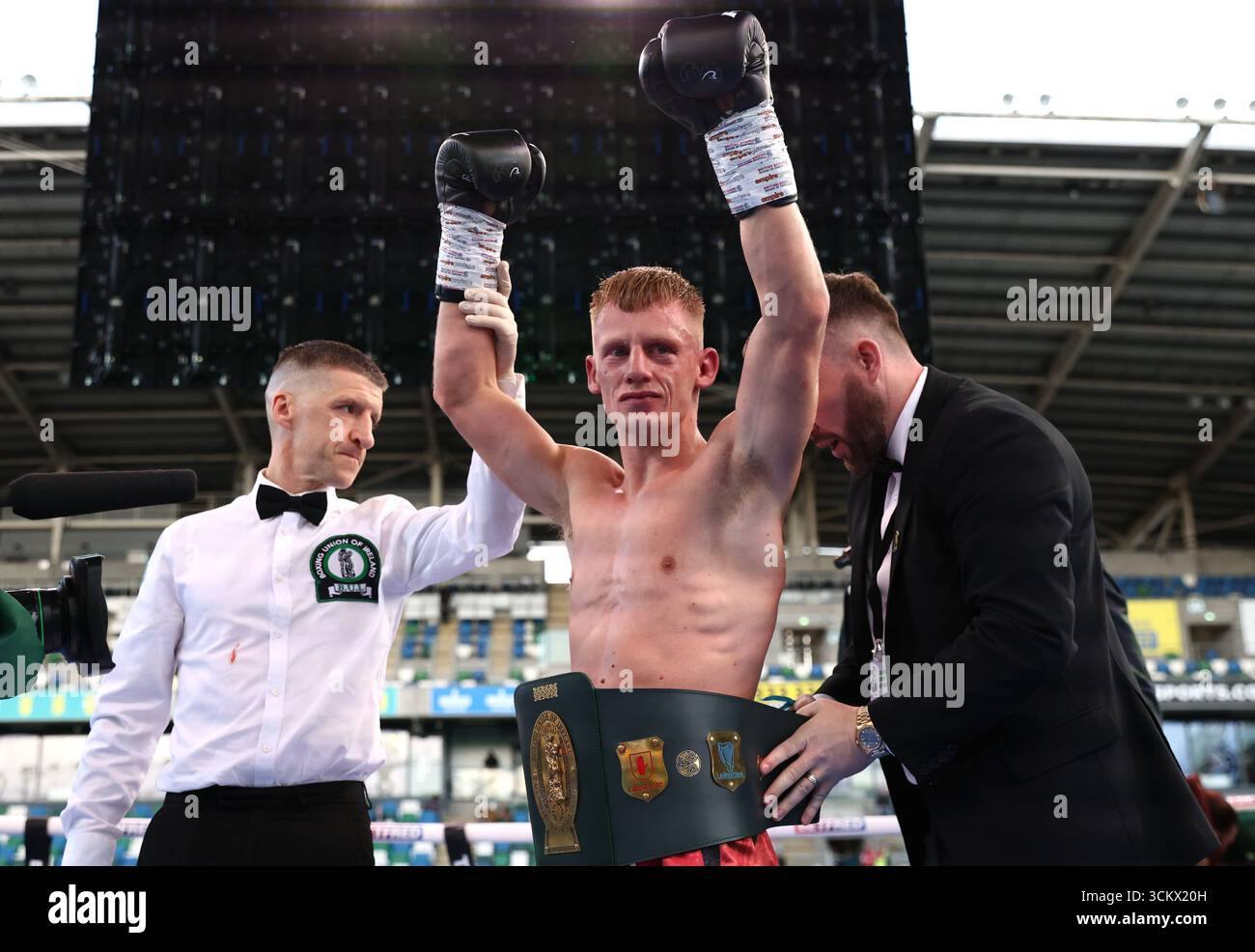 Matthew Boreland celebrates victory against Ruadhan Farrell following ...