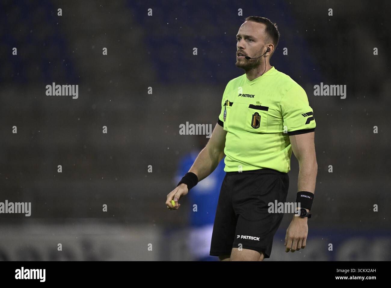 referee Tom Stevens pictured during a soccer game between Jong Genk and ...