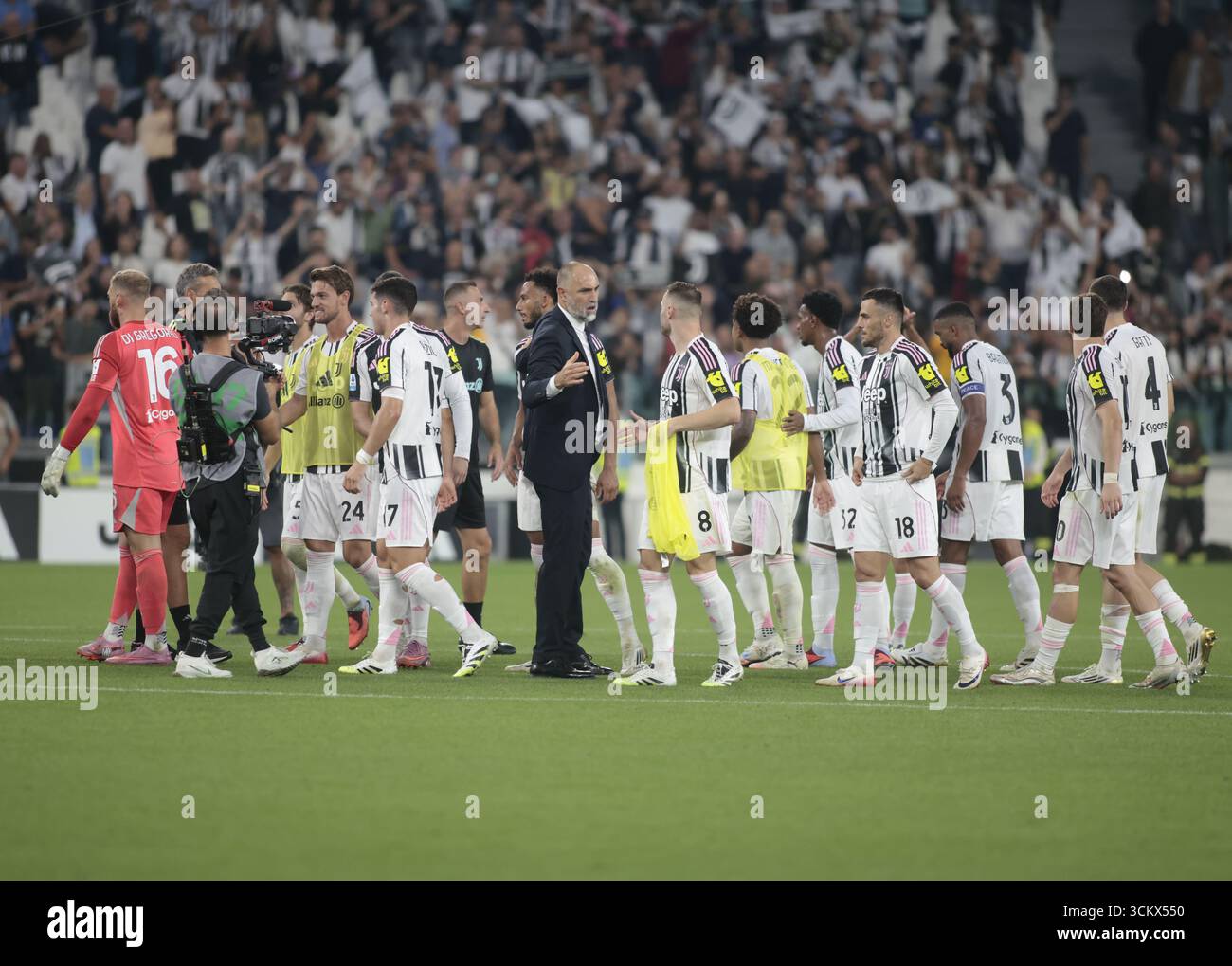 Igor Tudor manager of Juventus FC and Teun Koopmeiners of Juventus FC ...
