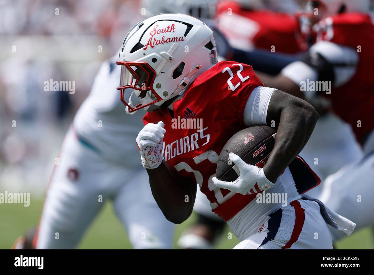 South Alabama running back PJ Martin (22) carries the ball against ...