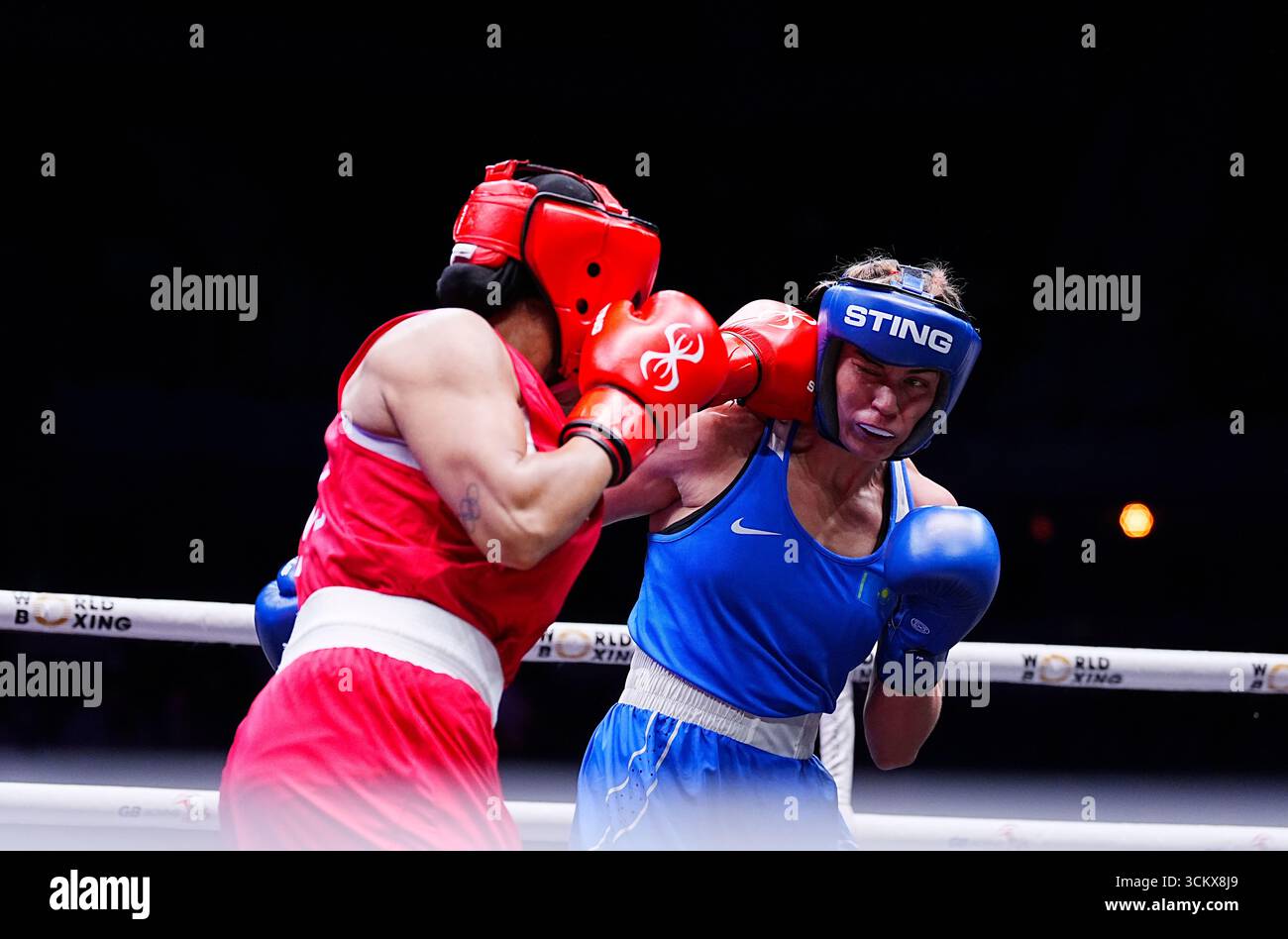 Chantelle Reid (left) in action against Natalya Bogdanova (right) on ...