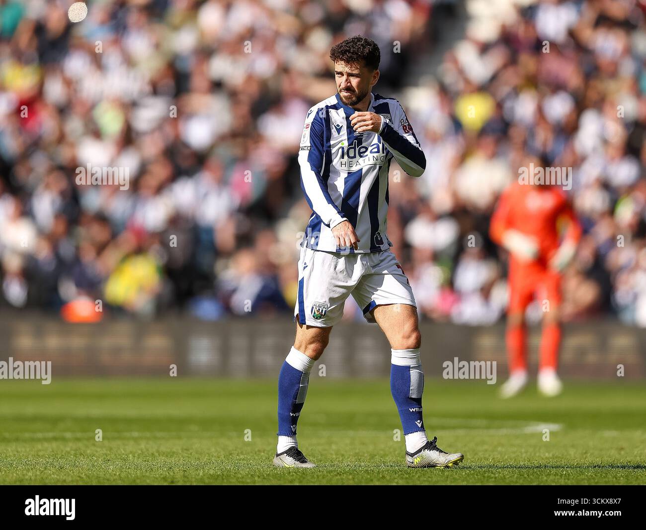 Mikey davidson hi-res stock photography and images - Alamy