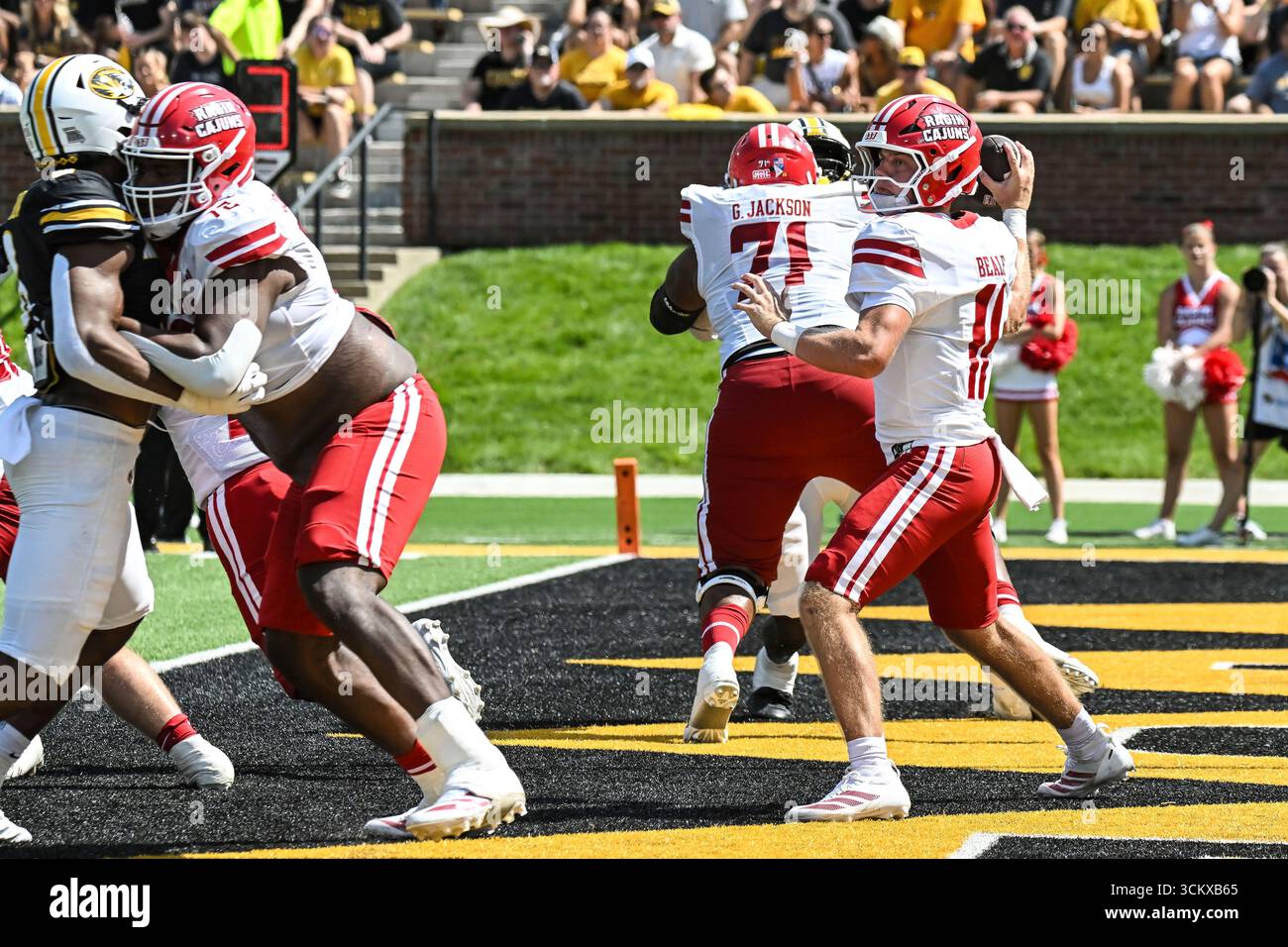 COLUMBIA, MO - SEPTEMBER 13: Louisiana-Lafayette Ragin Cajuns ...