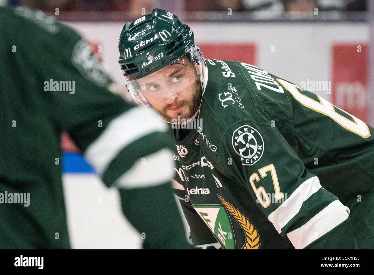 KARLSTAD, SVERIGE 20250913Färjestads Radim Zohorna under lördagens ishockeymatch i ...