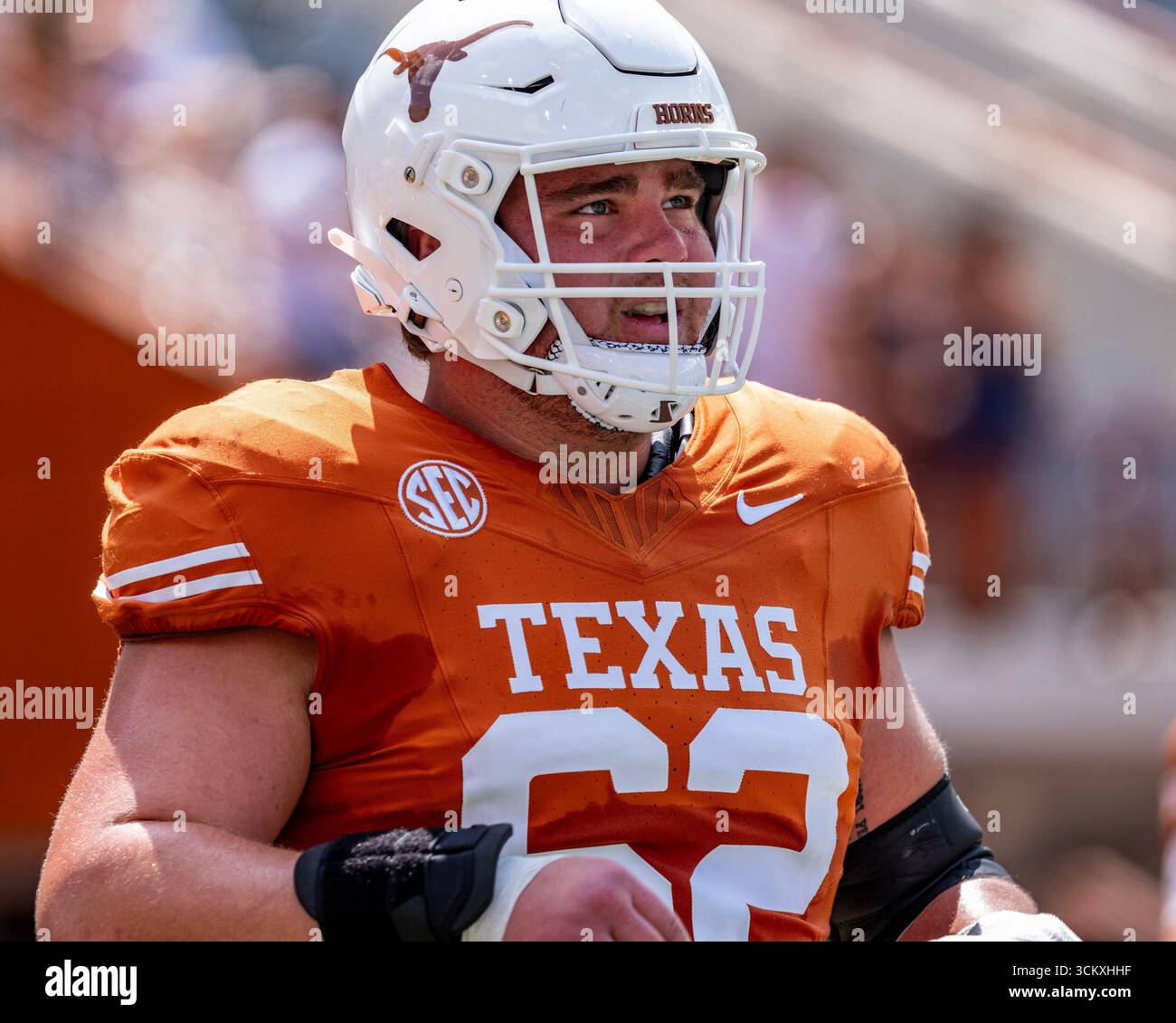 Sept 13, 2025. Connor Robertson (62) of the Texas Longhorns during ...