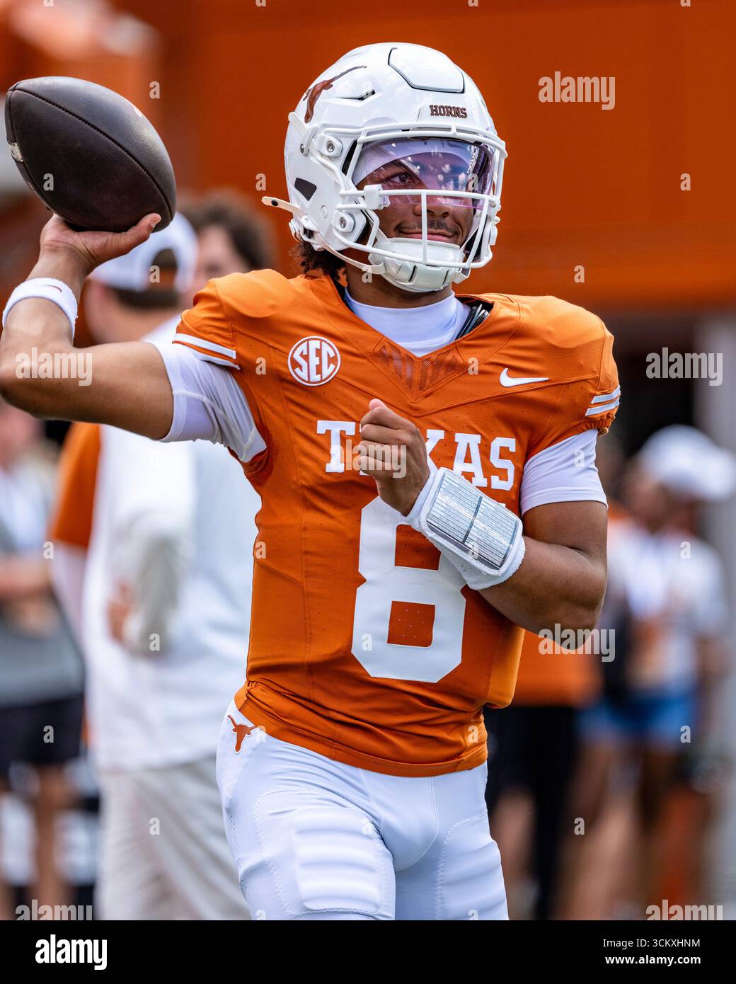 Sept 13, 2025. Karle Lacey Jr (8) of the Texas Longhorns during pregame ...
