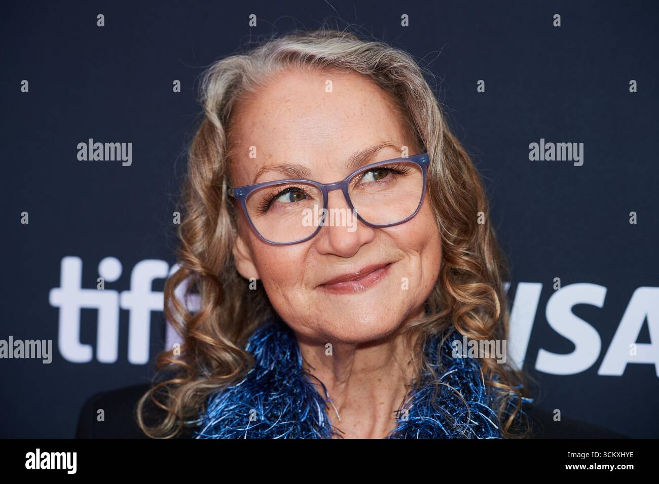 Joan Osborne is photographed on the red carpet for the film "Lilith ...
