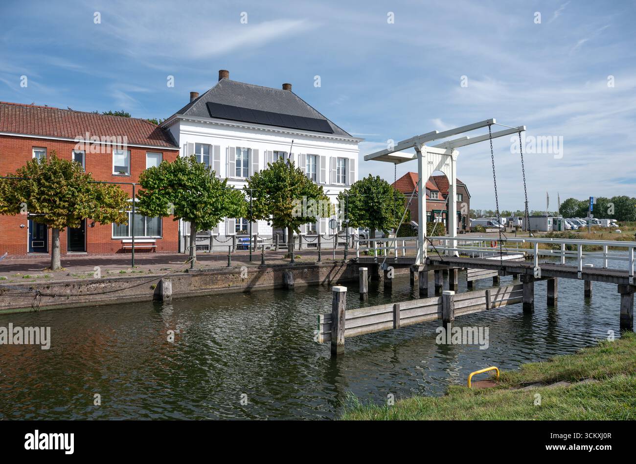 De witte ophaalbrug hi-res stock photography and images - Alamy