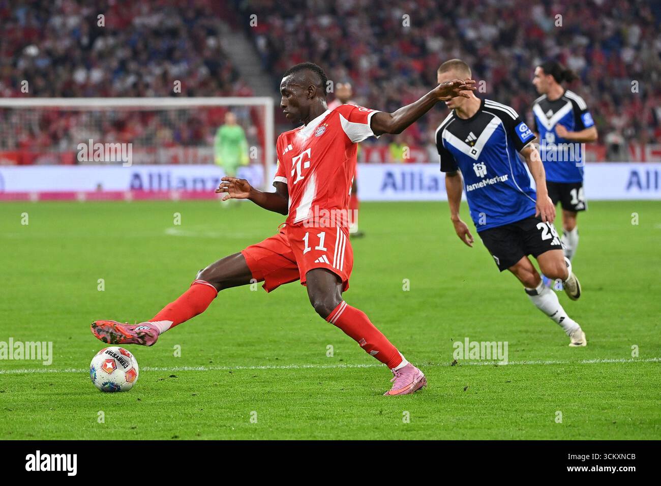 Nicolas JACKSON (FC Bayern Munich) on the ball, action. Football 1 ...