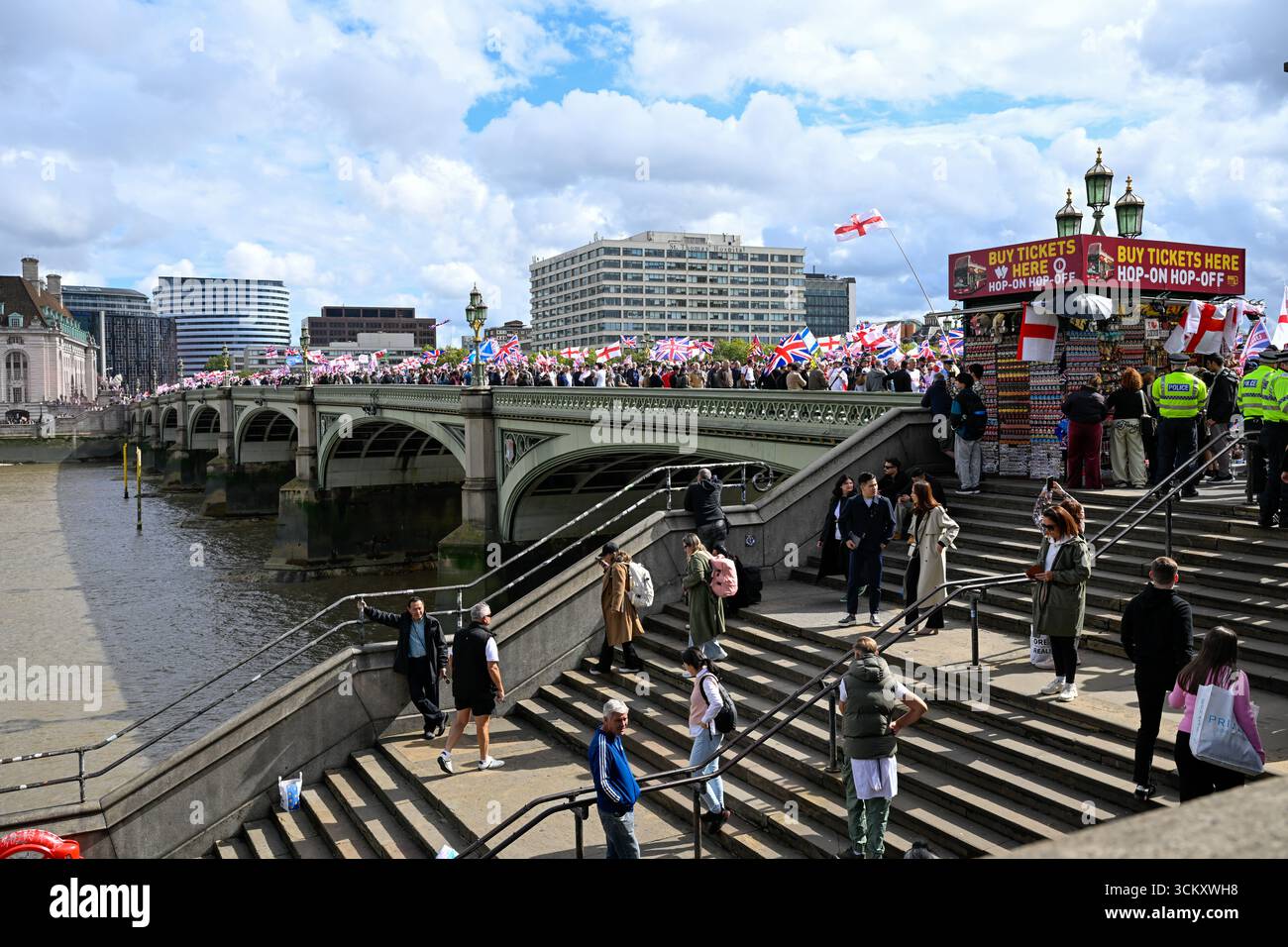 London, UK, 13th September: Approximately 100,000 supporters of Tommy ...