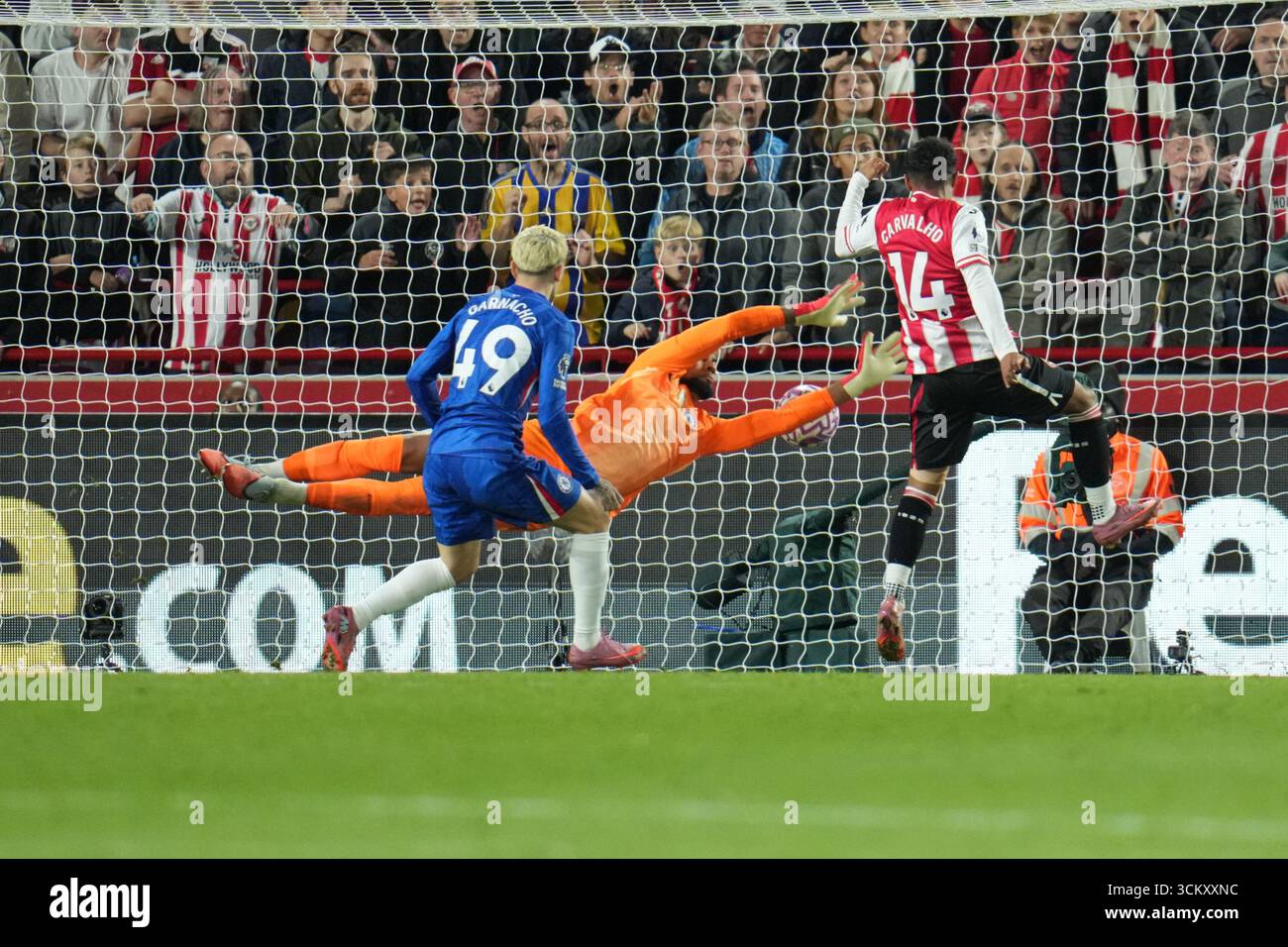 Fabio Carvalho of Brentford scores to make it 2-2 during the Premier ...