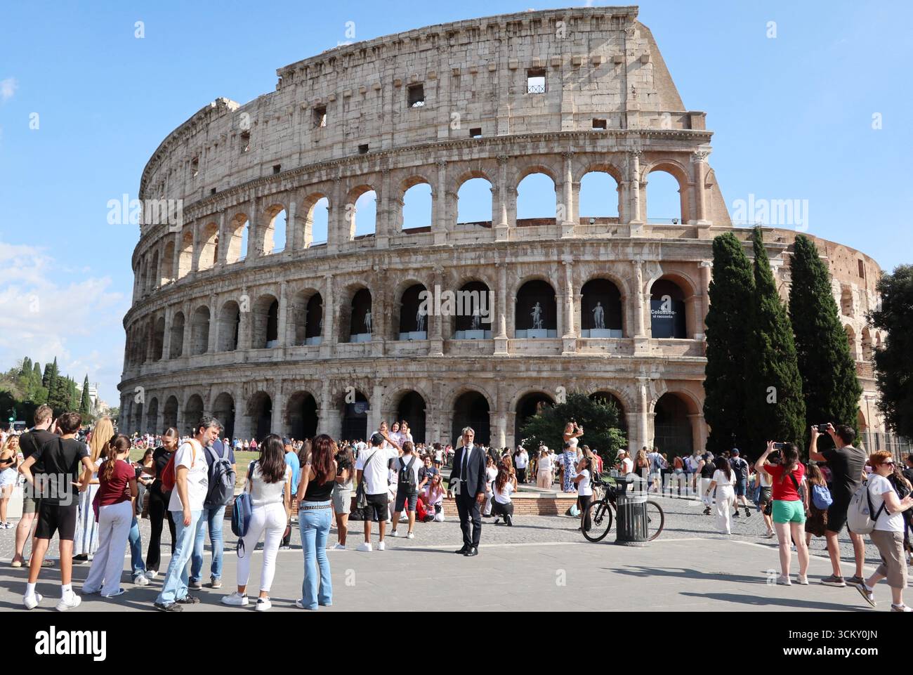 Tourists in Rome, Italy, September 13 2025. (Photo by Elisa Gestri/Sipa ...