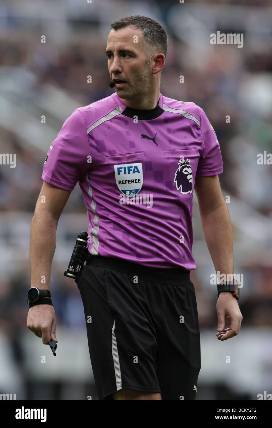 Referee Chris Kavanagh during the Premier League match between ...