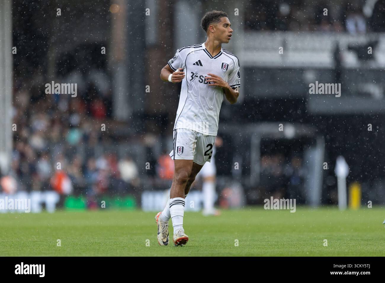 Joshua King of Fulham during the Premier League match between Fulham ...